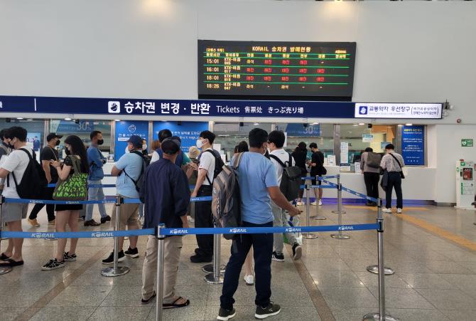 KTX 추석 승차권 '노쇼' 40％ 넘어...3％ 이상은 결국 미판매 | 서울특별시 미디어재단 TBS